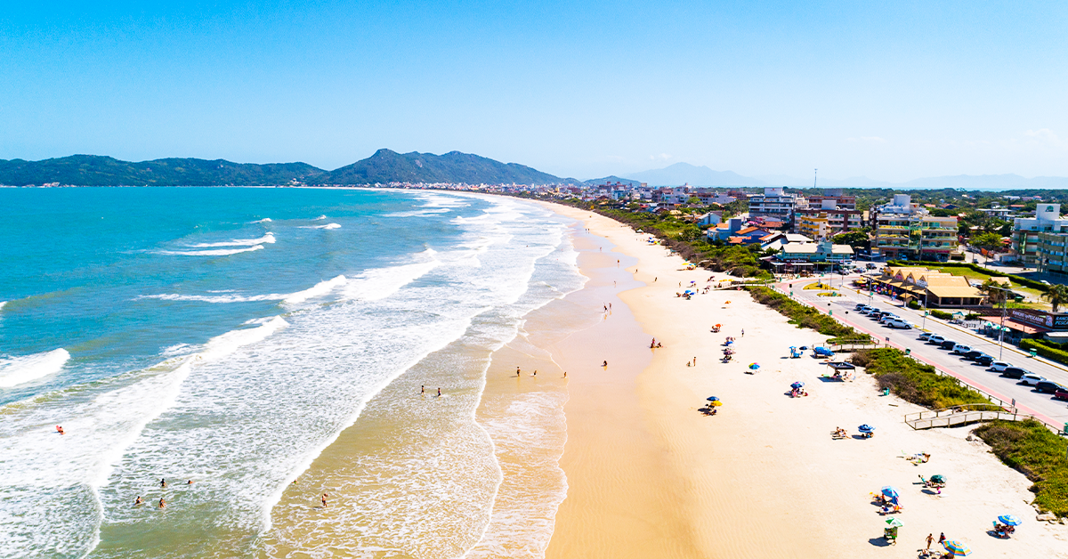 Verão 2024: As Deslumbrantes Praias Catarinenses com Selo Bandeira Azul ...
